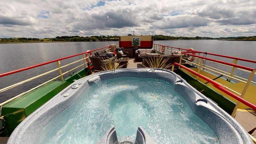 On Board The Shannon Princess - Luxury Hotel Barge